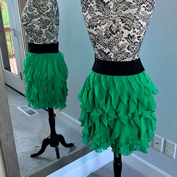 XOXO | Skirts | Xoxo Cute Ruffled Skirt Kelly Green Medium Juniors ...